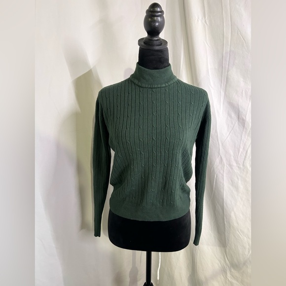 Laura Scott | Sweaters | Hunter Green Mock Neck Cable Knit Cropped ...